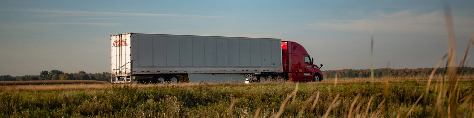 Dry Van Freight Shipping | Roehl Transport